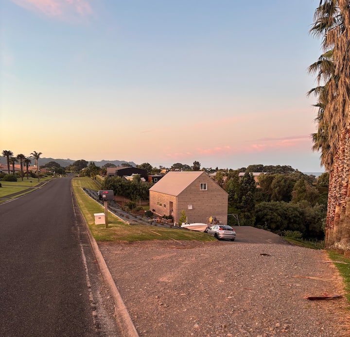Athenree Sanctuary. Stay In An Architects Home. - Waihi Beach