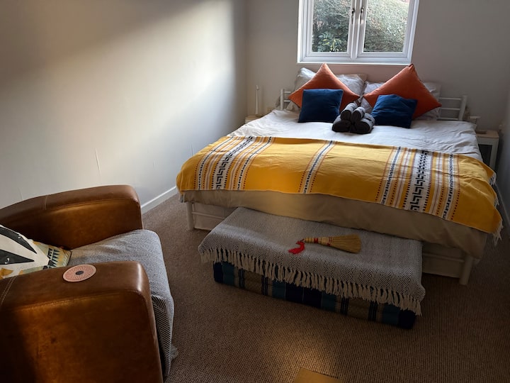 Ground Floor, Parking, Super King Private Entrance - Southampton, UK
