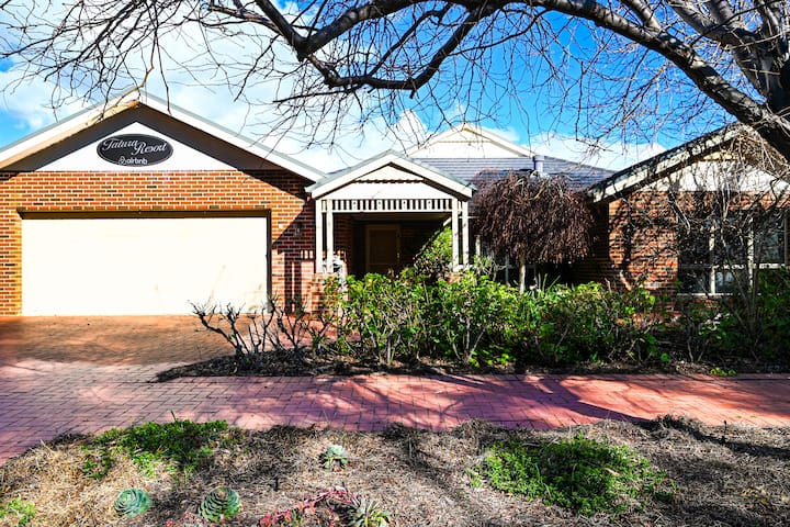 Tatura Resort
Open Plan Home
Designed For Access - Tatura