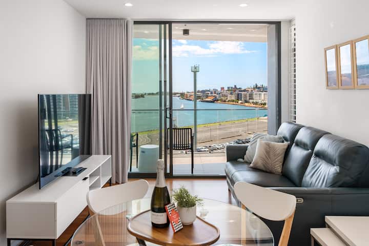 Stella - Harbour And City Views - Parking - Newcastle