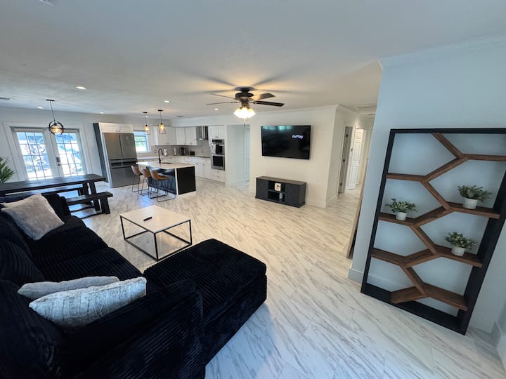 Modern South Tampa Retreat Steps Frm Bayshore Blvd - Tampa