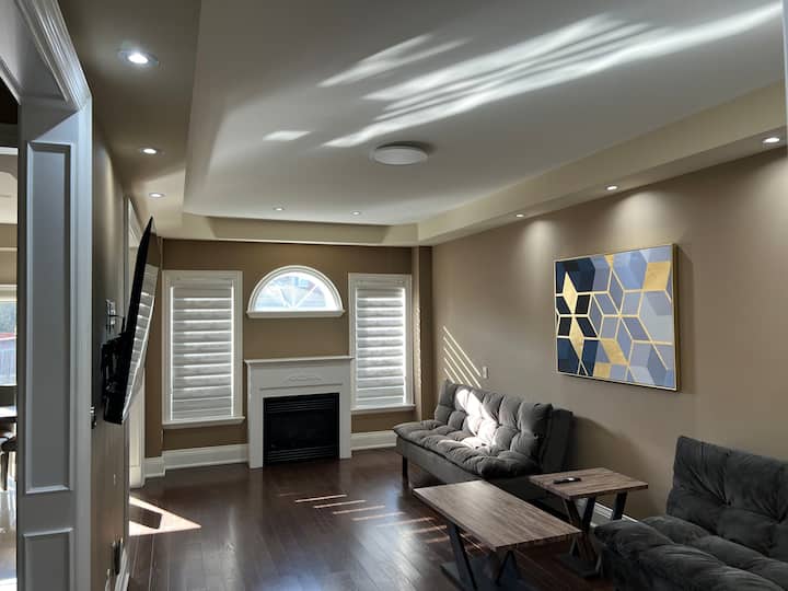 Welcome To Vaughan Mills! Luxury 4 Bedroom! - Vaughan