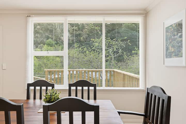 Charming Rivulet Escape, South Hobart Getaway - Hobart