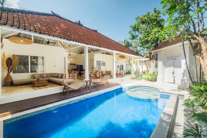 Tropical 3 Br Villa Seminyak - Private Big Pool - Seminyak