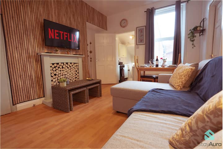 Lovely 3 Bed In Gateshead | Free Parking & Sleeps9 - Gateshead