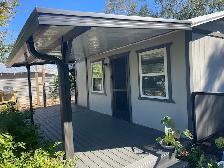 The Little Cottage - Melbourne, FL