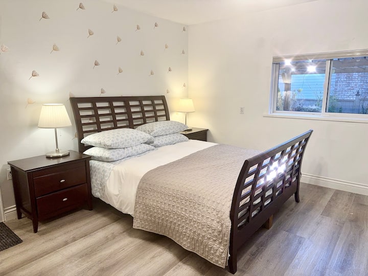 Charming Walnut Grove Stay - Langley