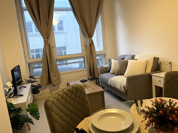 City Centre Apartment - Bristol