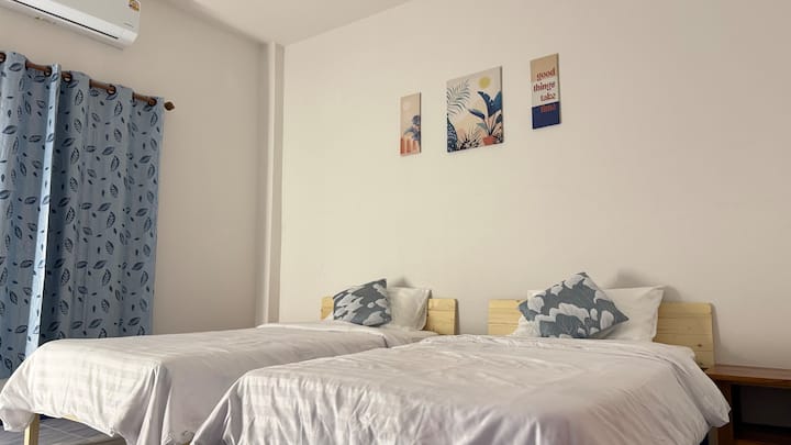 บ้านสุขใจ - Mae Hong Son