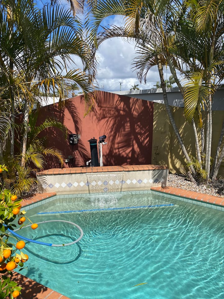 Palm Beach Oasis Awaits You, Enjoy The Gold Coast. - Gold Coast