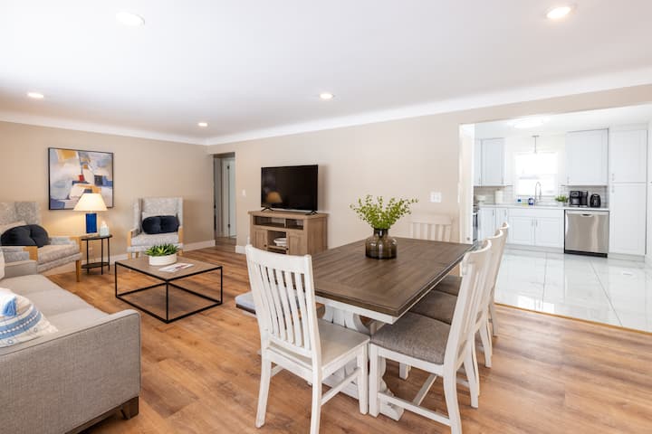 Beautifully Renovated Home Near Moa And Airport - Bloomington, MN