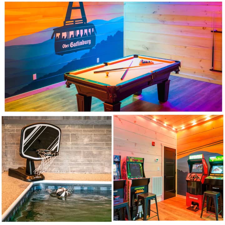 Sleeps 19 Dwtwn Gatlinburg Pool Gameroom Ensuites - Gatlinburg, TN