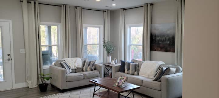 The Landrum Nook - Tryon, NC