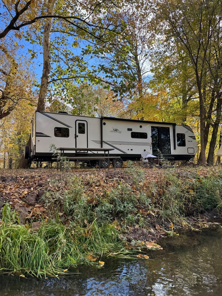 Private 200acre Retreat | Hot Tub · Creek 2bed Rv - Catskill, NY