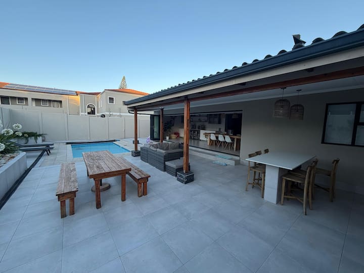 28 Uys Street, Jeffreys Bay - Jeffreys Bay