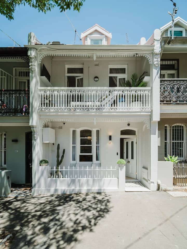 New Luxury 4 Bedroom Terrace. 2.5 Bath. 2 Parking. - Coogee