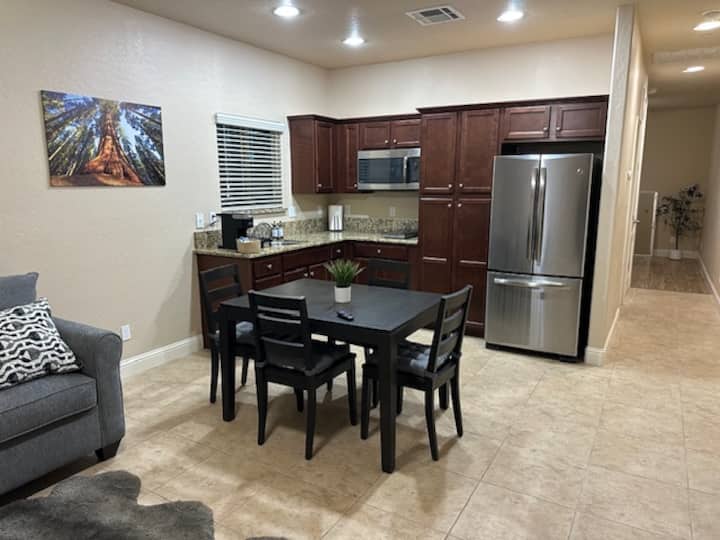 Casa Cortez B - Visalia, CA