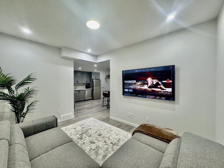 Golden Retreat|private&modern 2br Suite Nw Calgary - Calgary