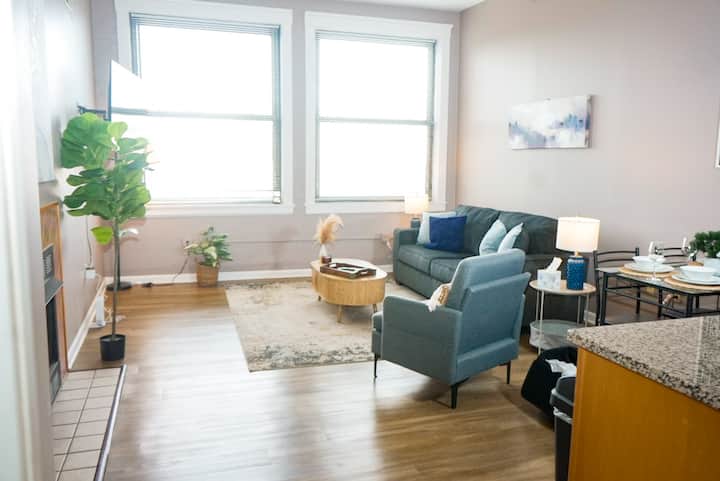 Little Peaceful Loft - Cleveland, OH
