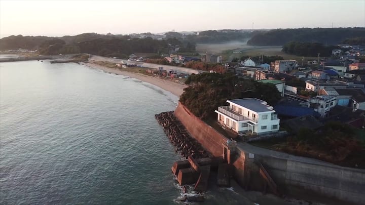 波音が目覚ましの別荘気分なブルーオーシャンビューハウス。プライベートビーチの様な砂浜が遊び場です。 - Shima