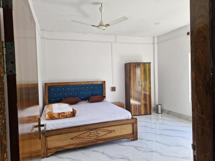 Pallavi Homestay (Deluxe Suite 2) - Majuli