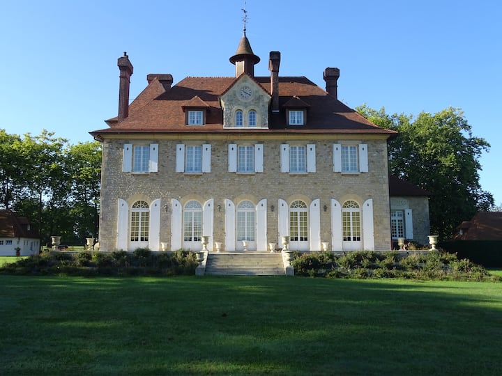 Manoir D’exception · 14 Pers · Domaine Privé - Calvados