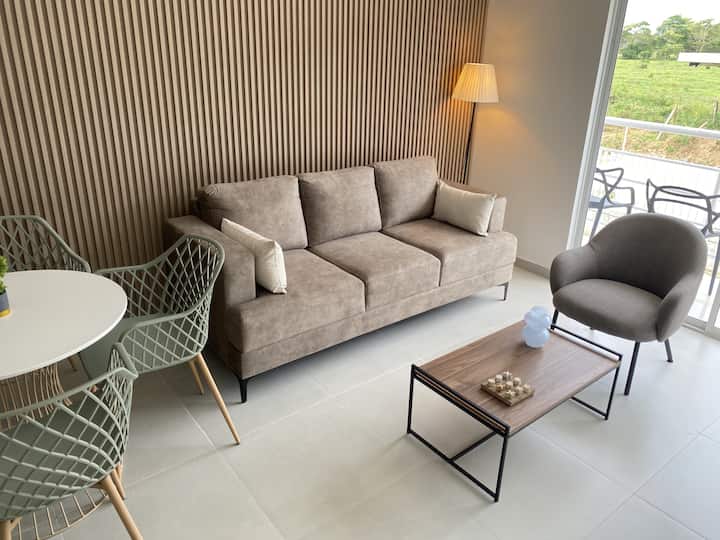 Apartamento De Buen Gusto, Con Excelente Ubicación - Covenas