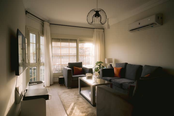 Lush Gardens Of Cairo - Caïro