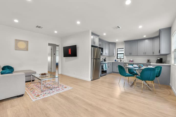 New 2br Guest House • Bright, Clean & Comfortable - Burbank, CA