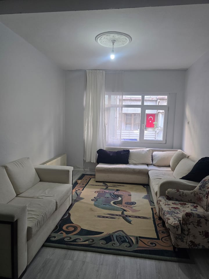 Cebecide Uygun Fiyatlı 1+1 - Ankara