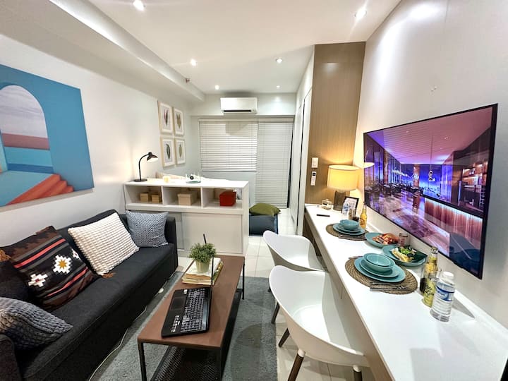 Prestige Suite Makati, W/ Internet, Pool, Balcony - Manila