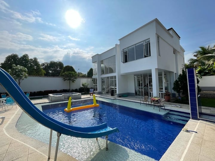 Casa Carmen De Apicala, Piscina Una Cuadra Pueblo - Carmen de Apicalá