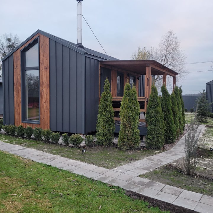 Romantic - Українка