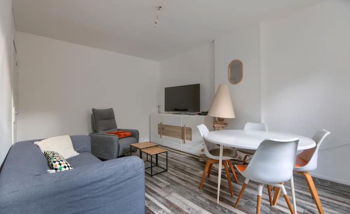 Charmante Petite Maison - 2 Chambres - Briey