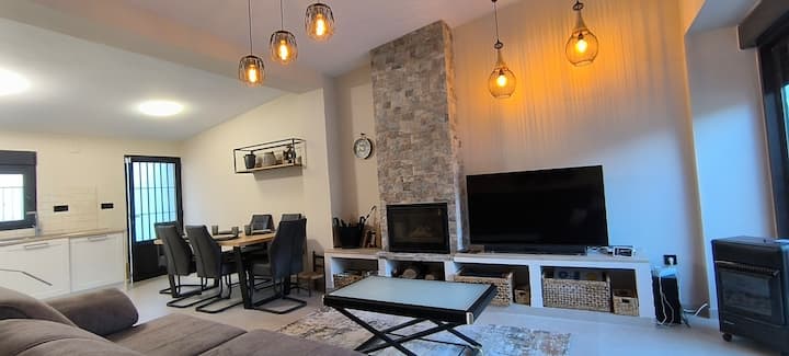 Acogedora Casa Con Vistas A La Montaña - Alcoy