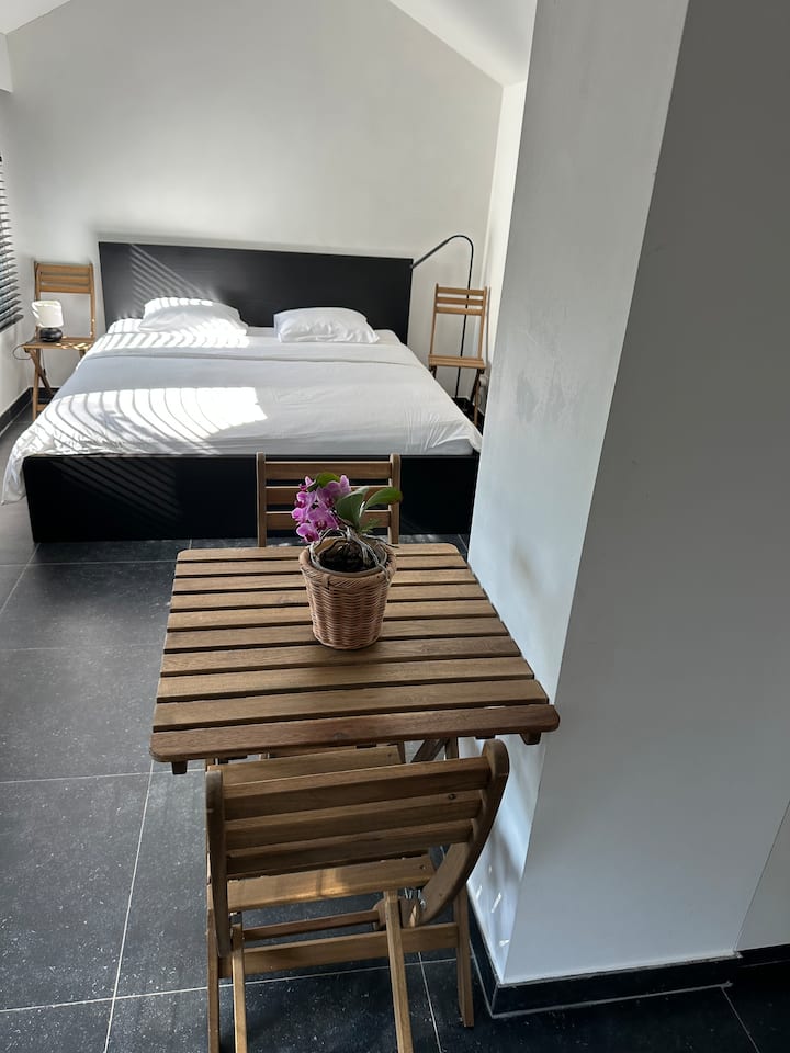 Tranquility, Privacy, Close To Leuven, Long Stays - Lovaina
