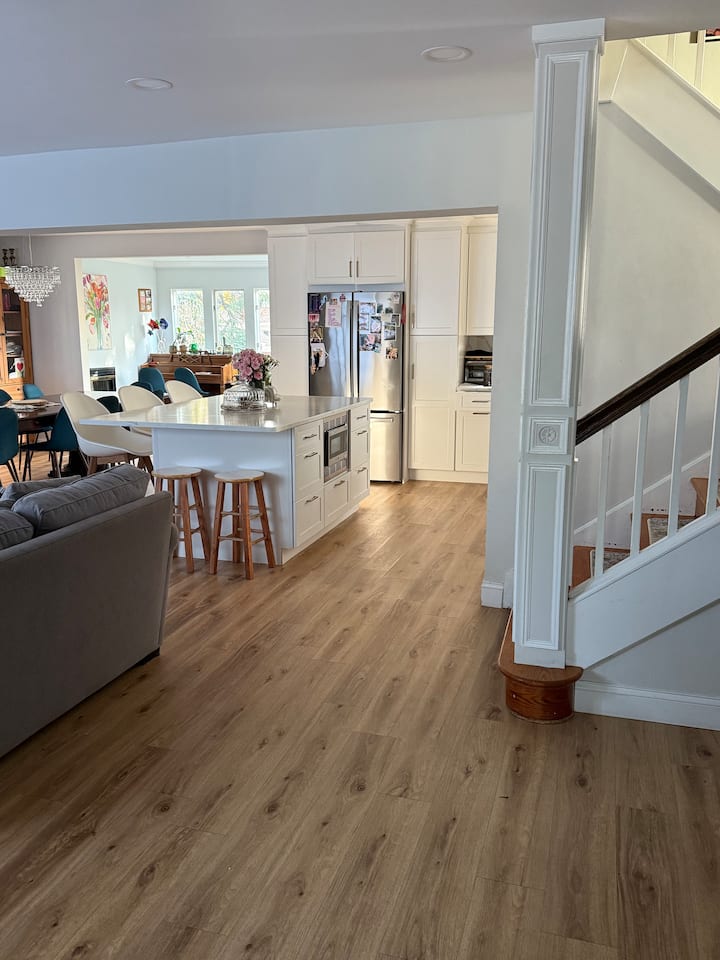 Spacious House For 
World Cup, Walk To Bus To Game - Paterson, NJ