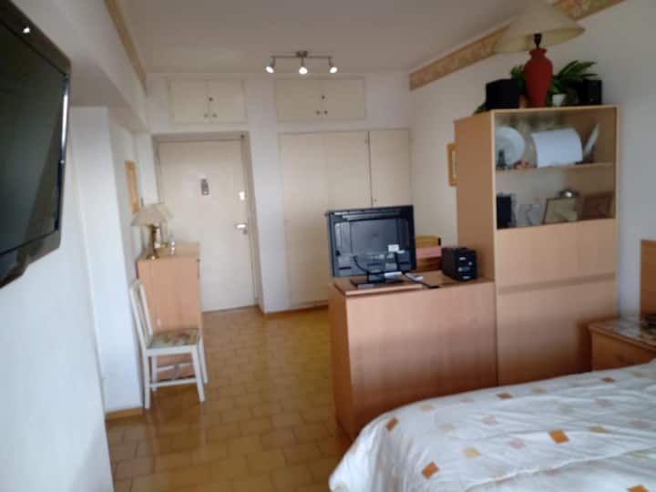 Departamento Frente Al Mar. Mar Del Plata Centro - Argentina