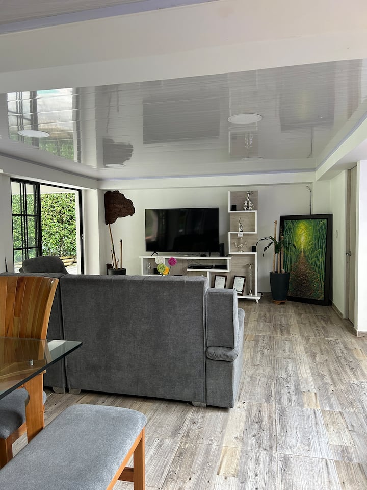 Finca Lamilagrosa ·Jacuzzi Escapada En Vía Tebaida - Armenia