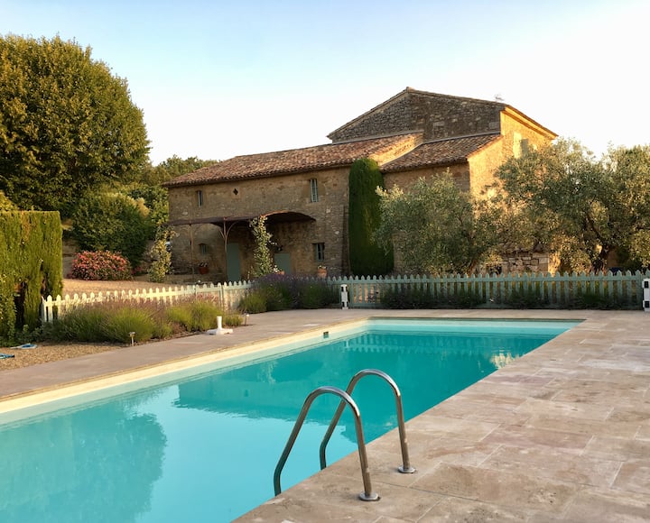 Villa Provençale Dans Les Vignes: Piscine & Tennis - Lourmarin