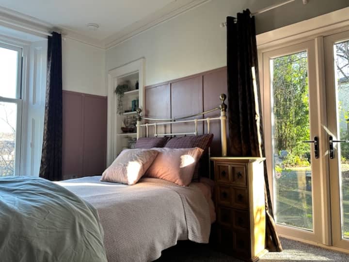 Peaceful Getaway In Quiet Sandbank With Loch Views - Dunoon