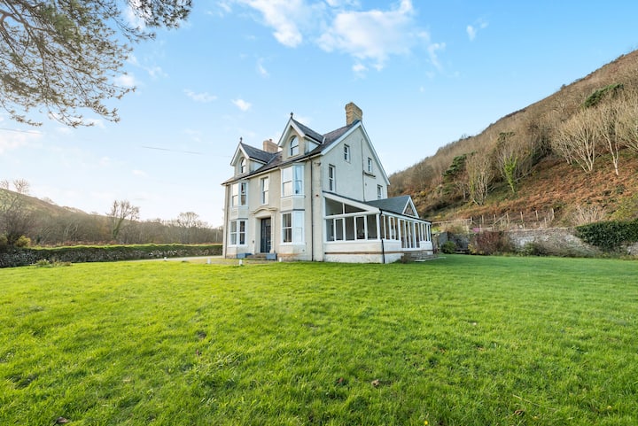 Beautiful Edwardian Country Seaside Home - New Quay