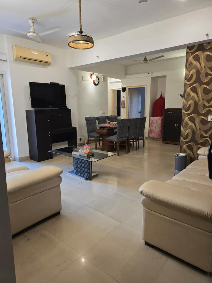 3bhk/sector143/expomart/airpurifier/electicblanket - Noida