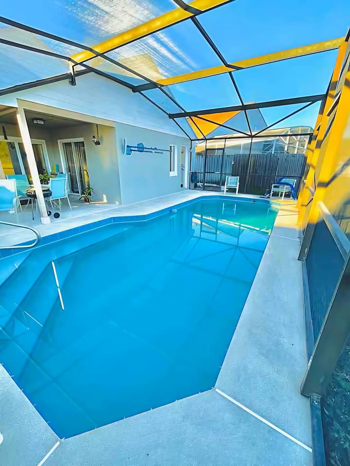 Lake View 3br Villa W/ Pool 15 Min To Disney - Kissimmee, FL