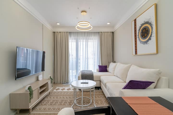 Bright & Airy 1br With Gym & Pool In Lovington - Kenya