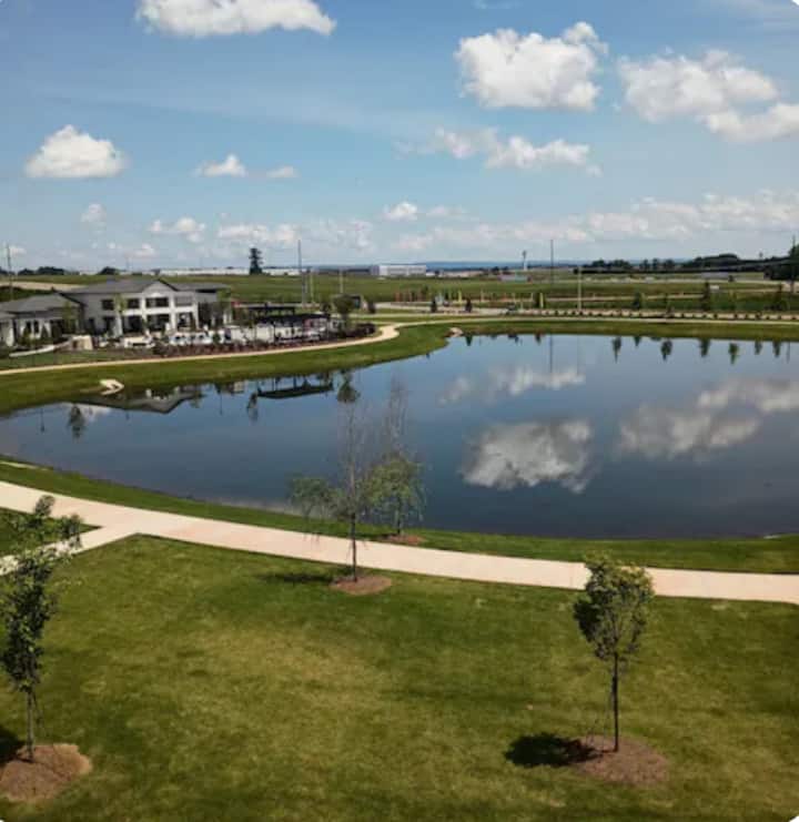 Prime Location, Luxury Views In Madison Airport - Huntsville, AL