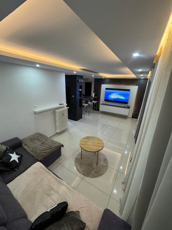 Appartement D’exception ! Neuf Idéalement Situé. - Vénissieux