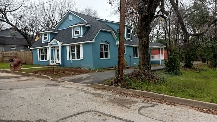 Awesome! Spacious But Cozy One Bedroom Apartment. - Tyler, TX