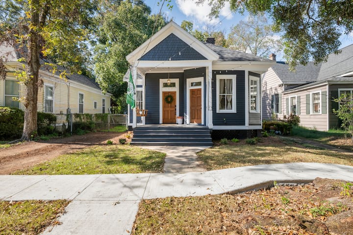 The Blue Oak Cottage | Pet-friendly! - Mobile, AL
