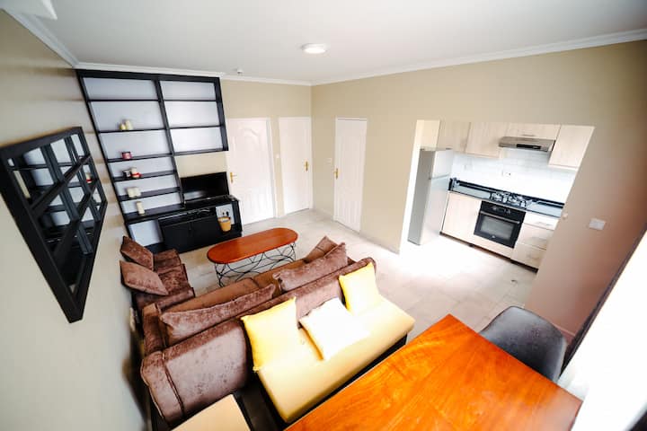 Modern 2-bedroom Apartment, Kigali Cbd, Fast Wifi. - Kigali